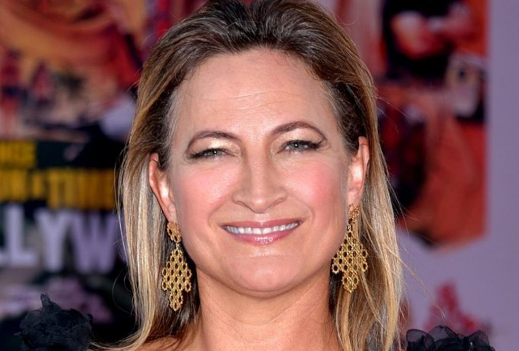 Lionsgate, Zoë Bell To Tackle Feature Adaptation Of The Viral Video Hit ...